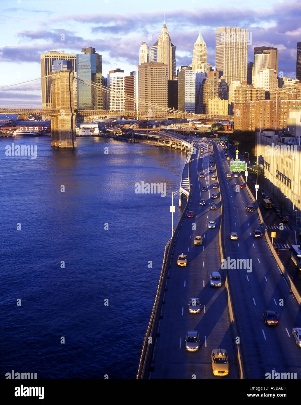 FDR DRIVE DOWNTOWN SKYLINE MANHATTAN NEW YORK CITY USA Stock Photo - Alamy