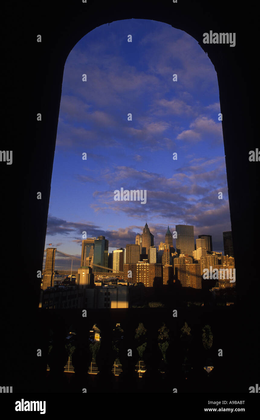 DOWNTOWN SKYLINE SEEN THROUGH ARCH ON MANHATTAN BRIDGE MANHATTAN NEW ...