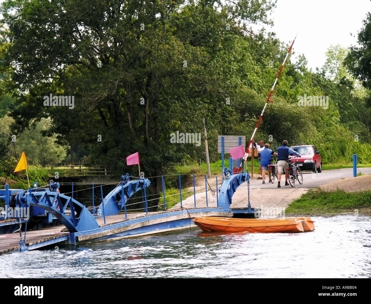 france poitou charentes river charente bacs ferry Stock Photo - Alamy
