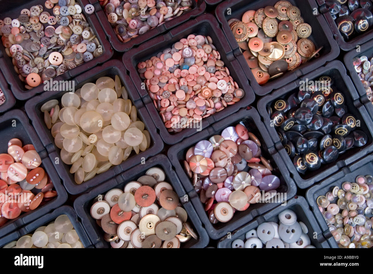 Buttons for sale at Daegu street market, South Korea Stock Photo - Alamy