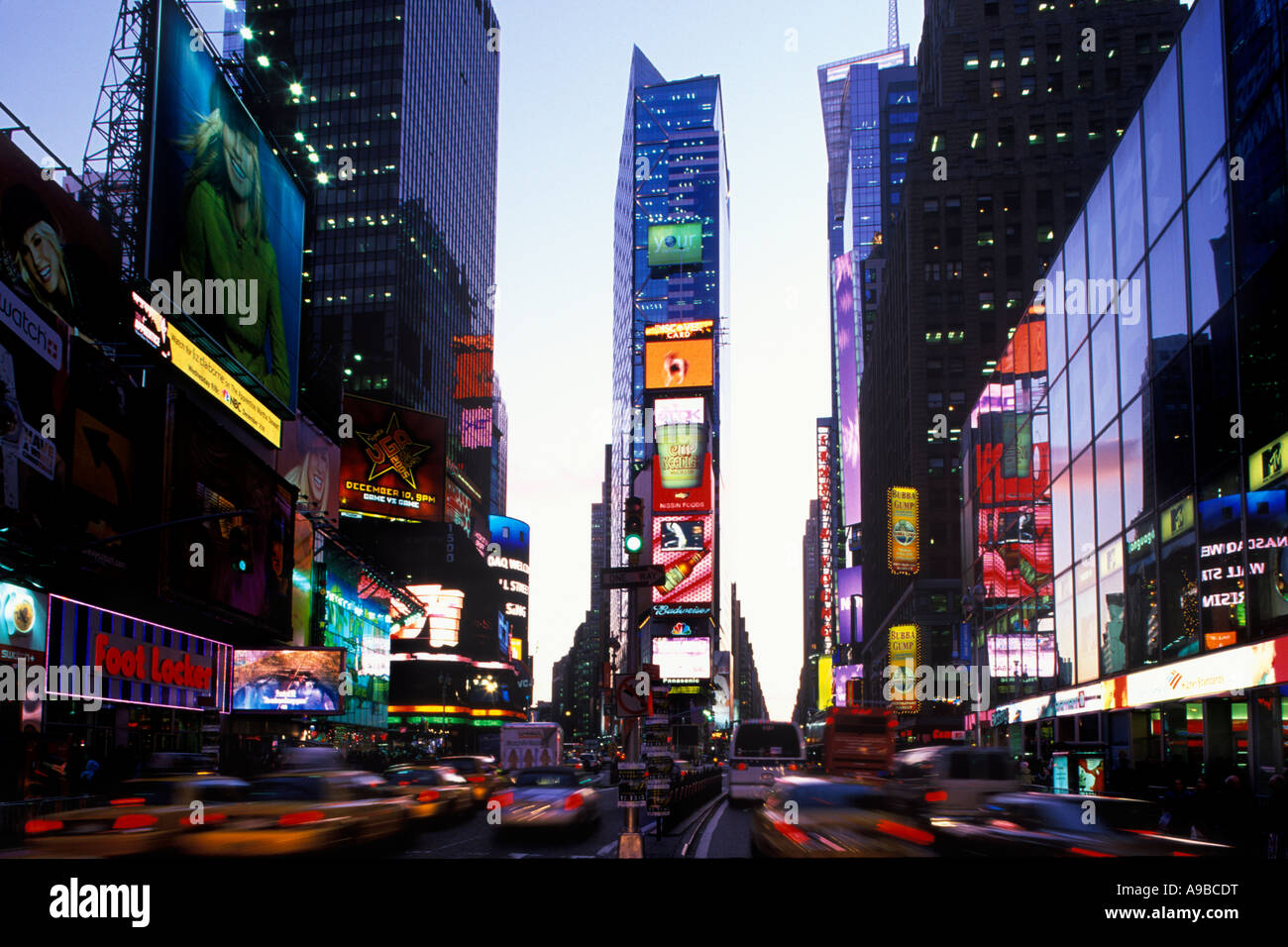 TIMES SQUARE MIDTOWN MANHATTAN NEW YORK CITY USA Stock Photo - Alamy