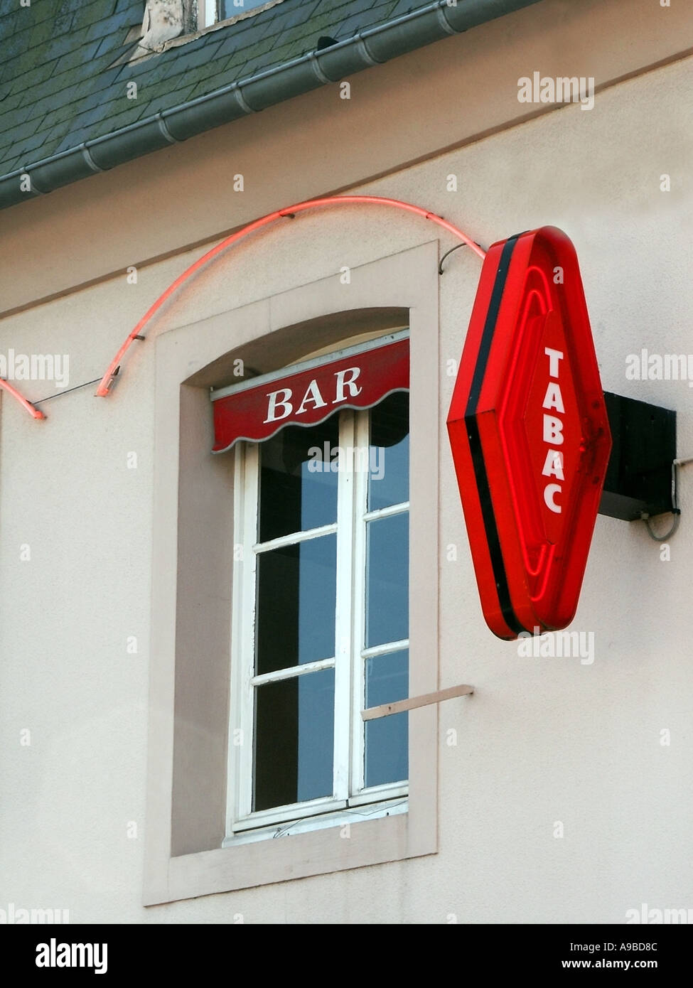 Tabacs france hi-res stock photography and images - Alamy