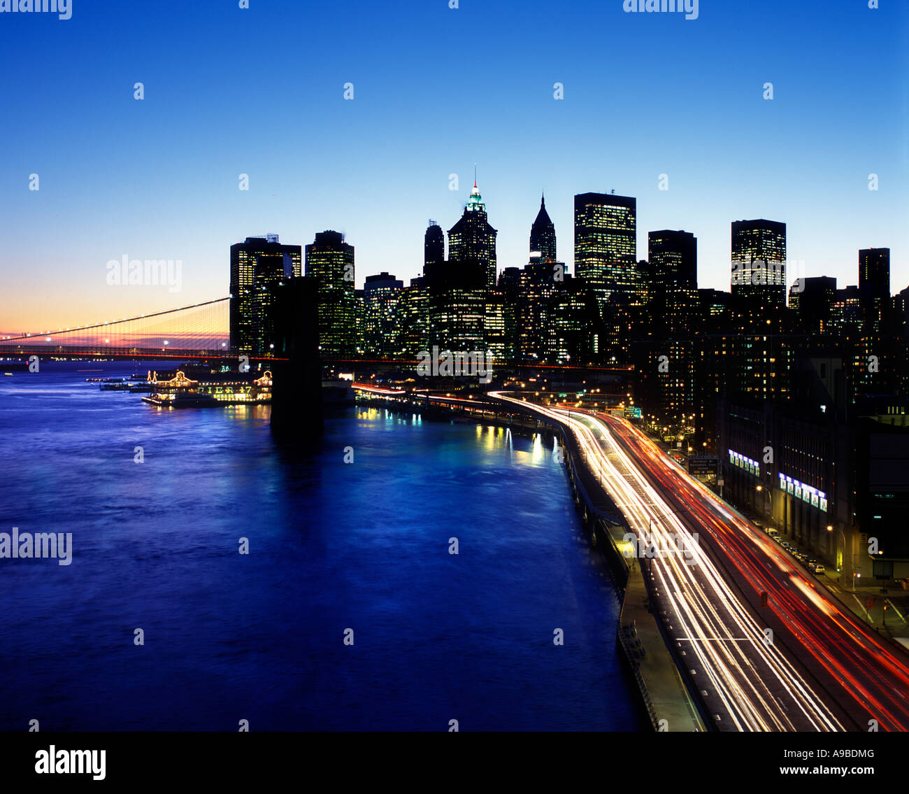 FDR DRIVE DOWNTOWN SKYLINE MANHATTAN NEW YORK CITY USA Stock Photo - Alamy
