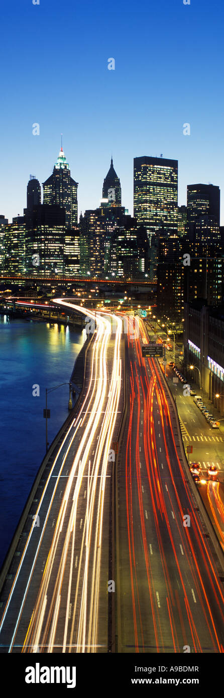 FDR DRIVE HIGHWAY DOWNTOWN SKYLINE MANHATTAN NEW YORK CITY USA Stock ...