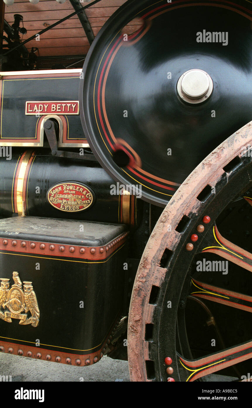 Fowler 8 hp showmans road locomotive type B5 of 1902 weighing 18 tons ...