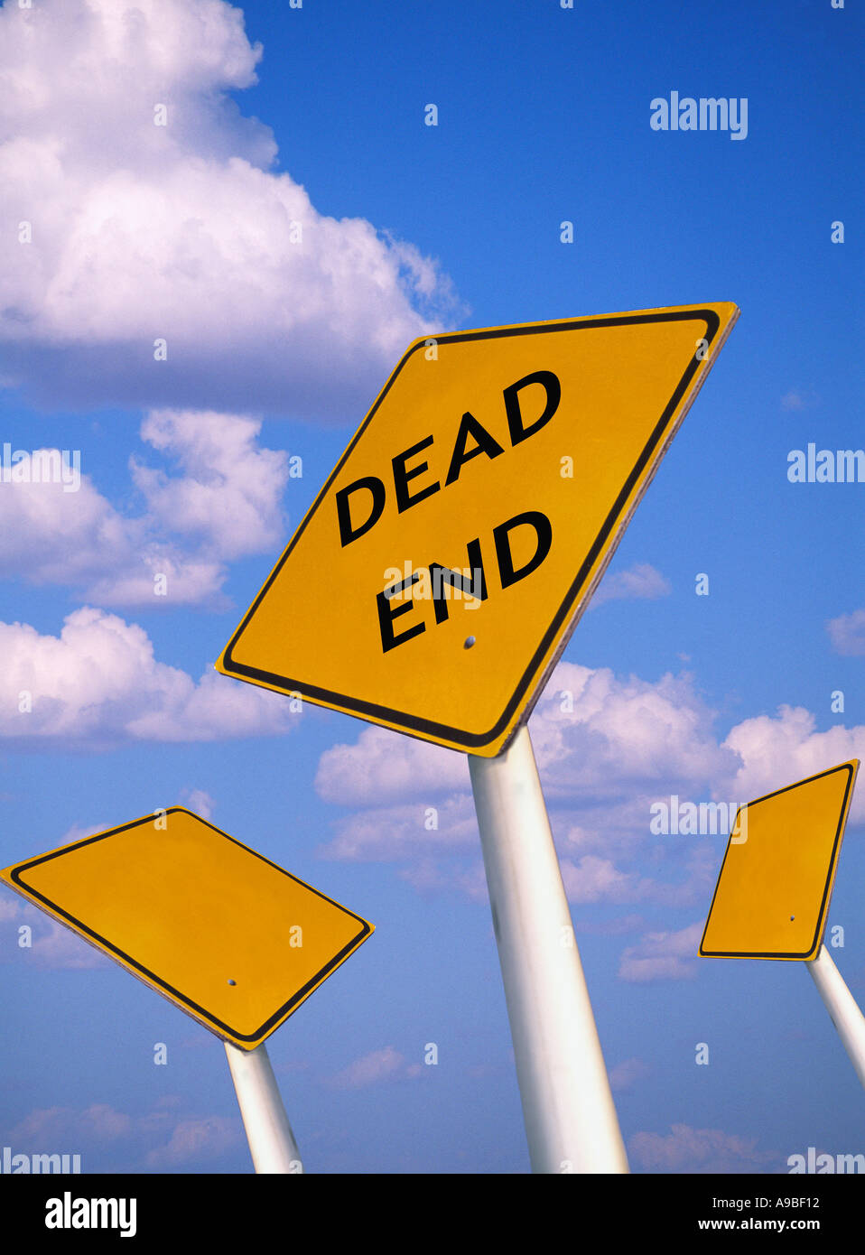 Road sign Dead End and blanks Stock Photo - Alamy