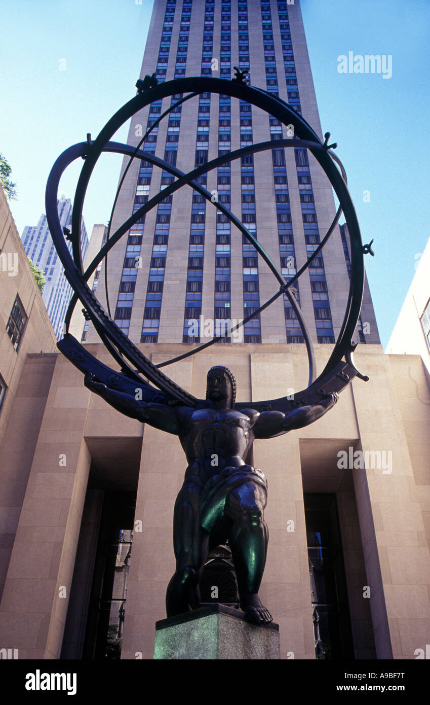 ATLAS STATUE (©LEE LAWRIE 1937) ROCKEFELLER CENTER (©RAYMOND HOOD 1939 ...