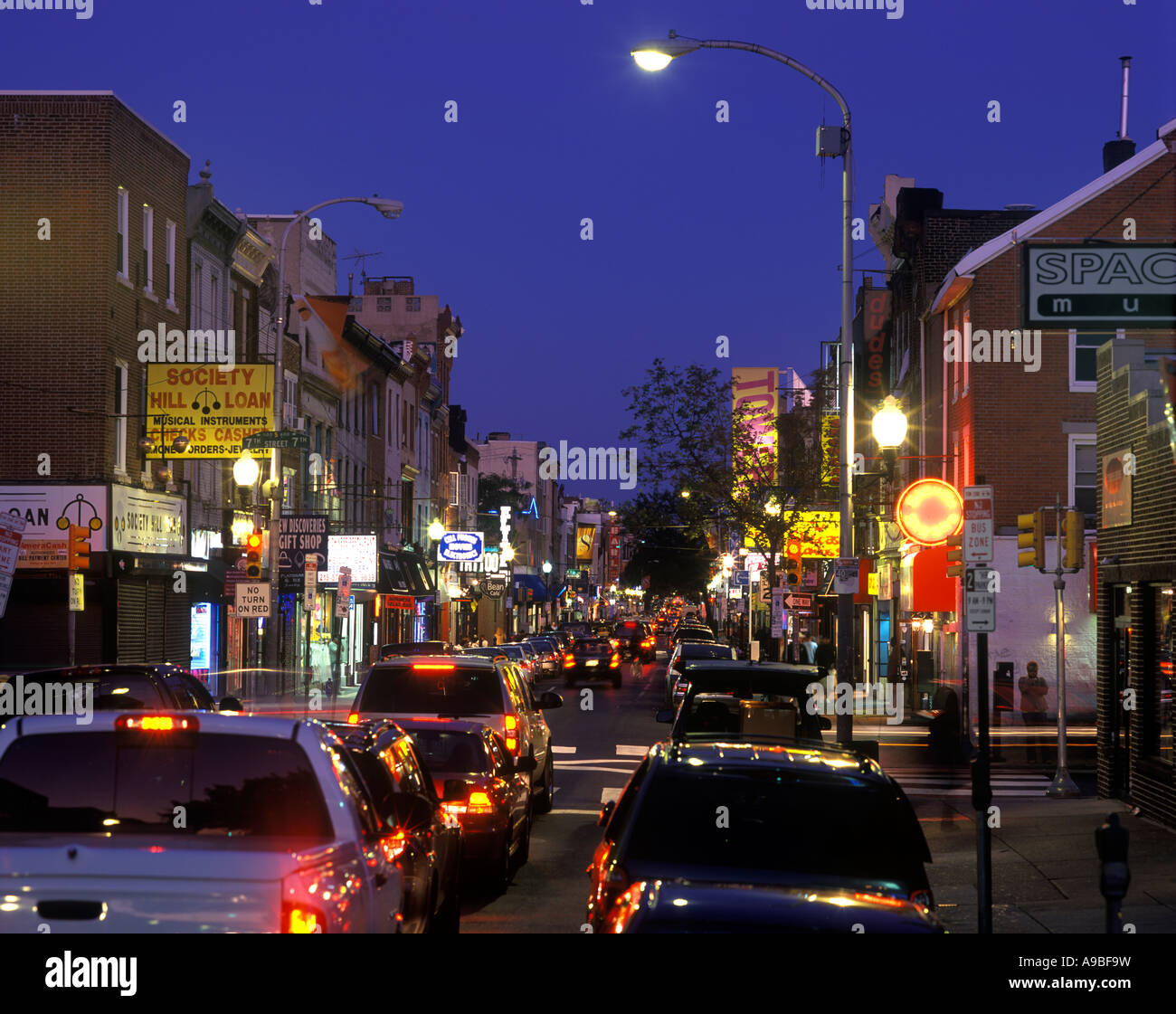 Philadelphia scene hi-res stock photography and images - Alamy