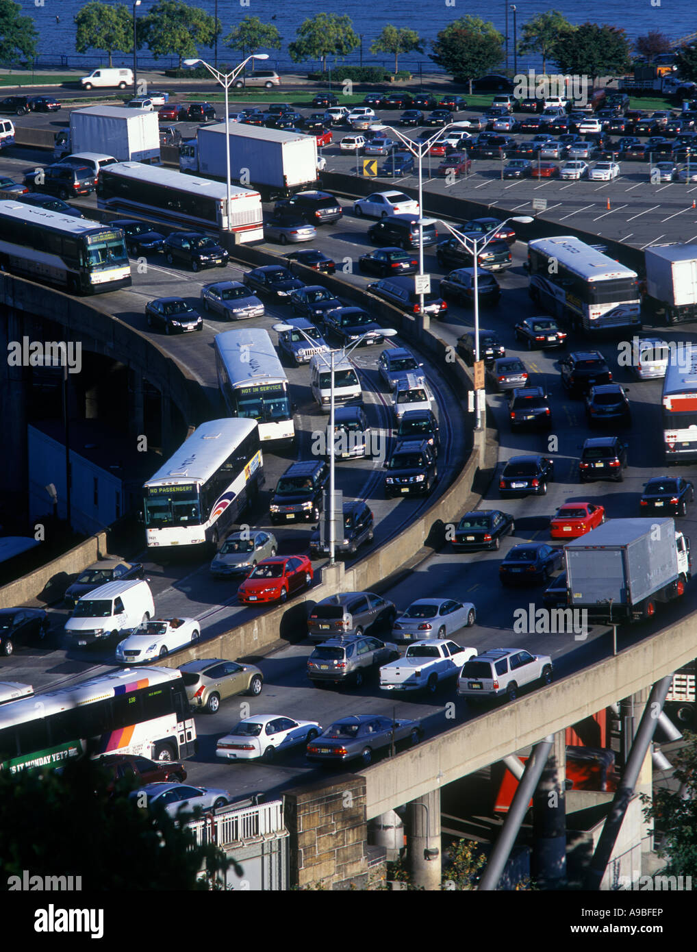 TRAFFIC APPROACH RAMP LINCOLN TUNNEL WEEHAWKEN NEW JERSEY USA Stock ...