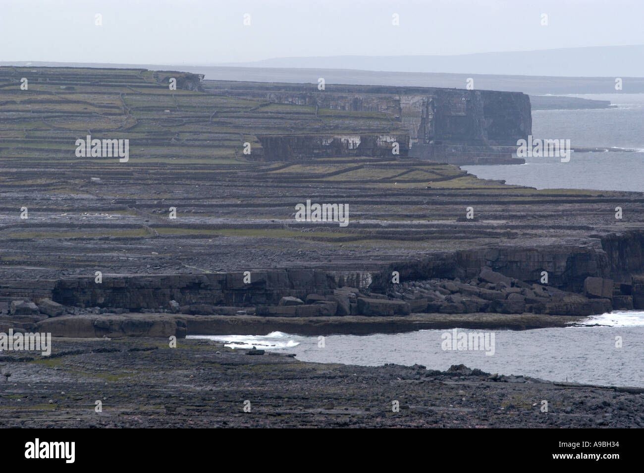 West inishmore hi-res stock photography and images - Alamy