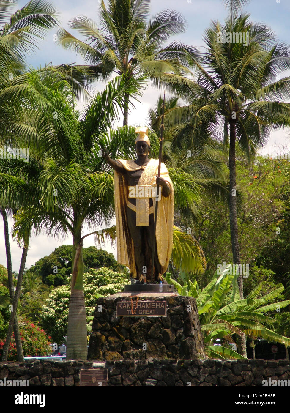 Hawaii hilo statues hi-res stock photography and images - Alamy