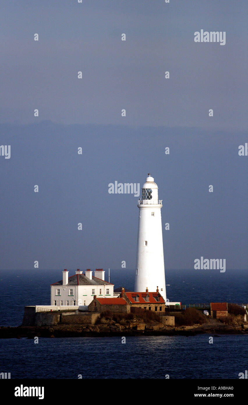 St Mary s lighthouse and island nr Whitney Bay Newcastle upon Tyne ...
