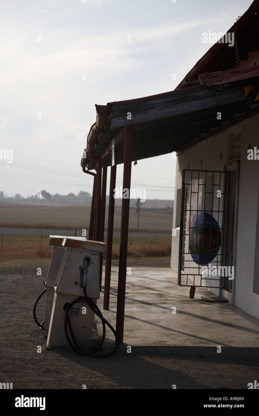 An old rural gas station Stock Photo - Alamy