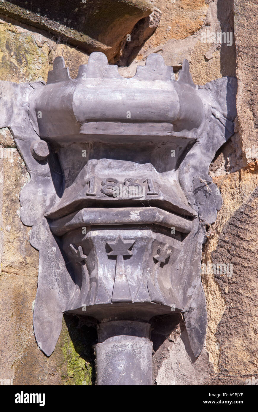 Victorian guttering hi-res stock photography and images - Alamy