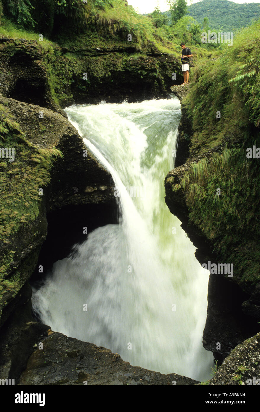 Deepest kali gandaki gorge in nepal hi-res stock photography and images ...
