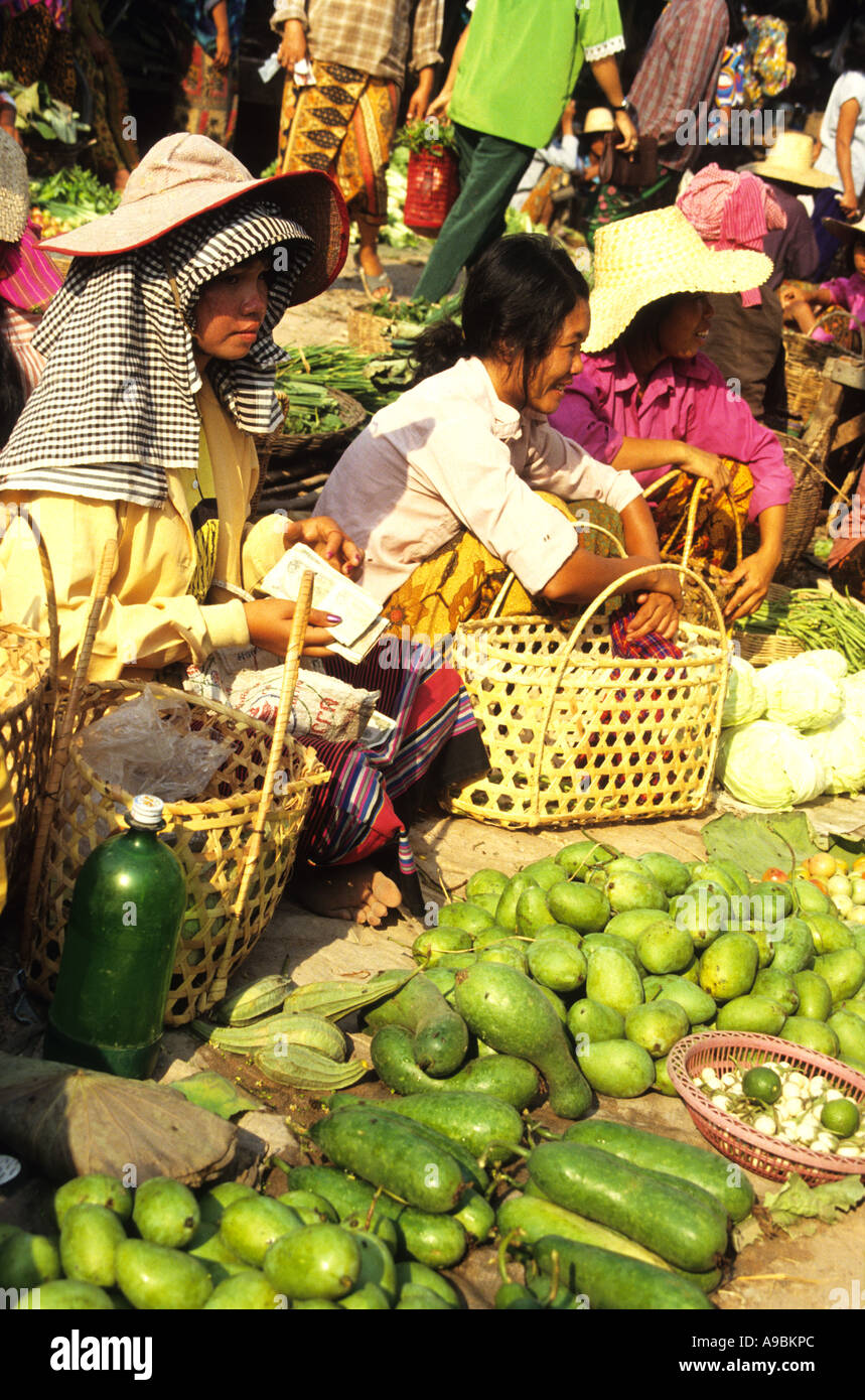 Daily vegetable market in Cambodia,Kampuchea Stock Photo - Alamy