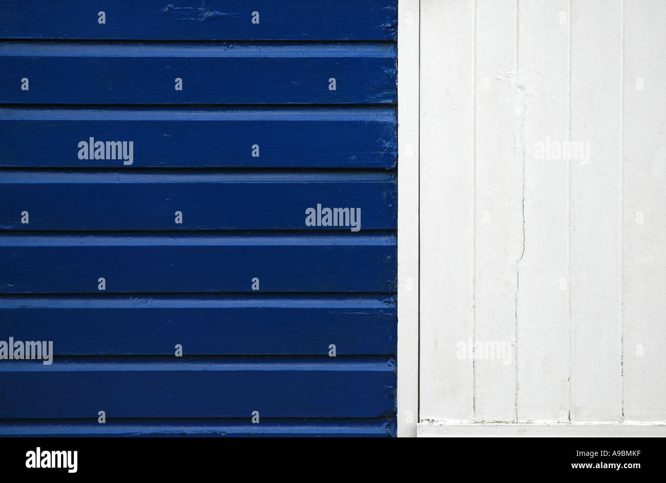 Wood pattern of beach hut exterior Stock Photo - Alamy