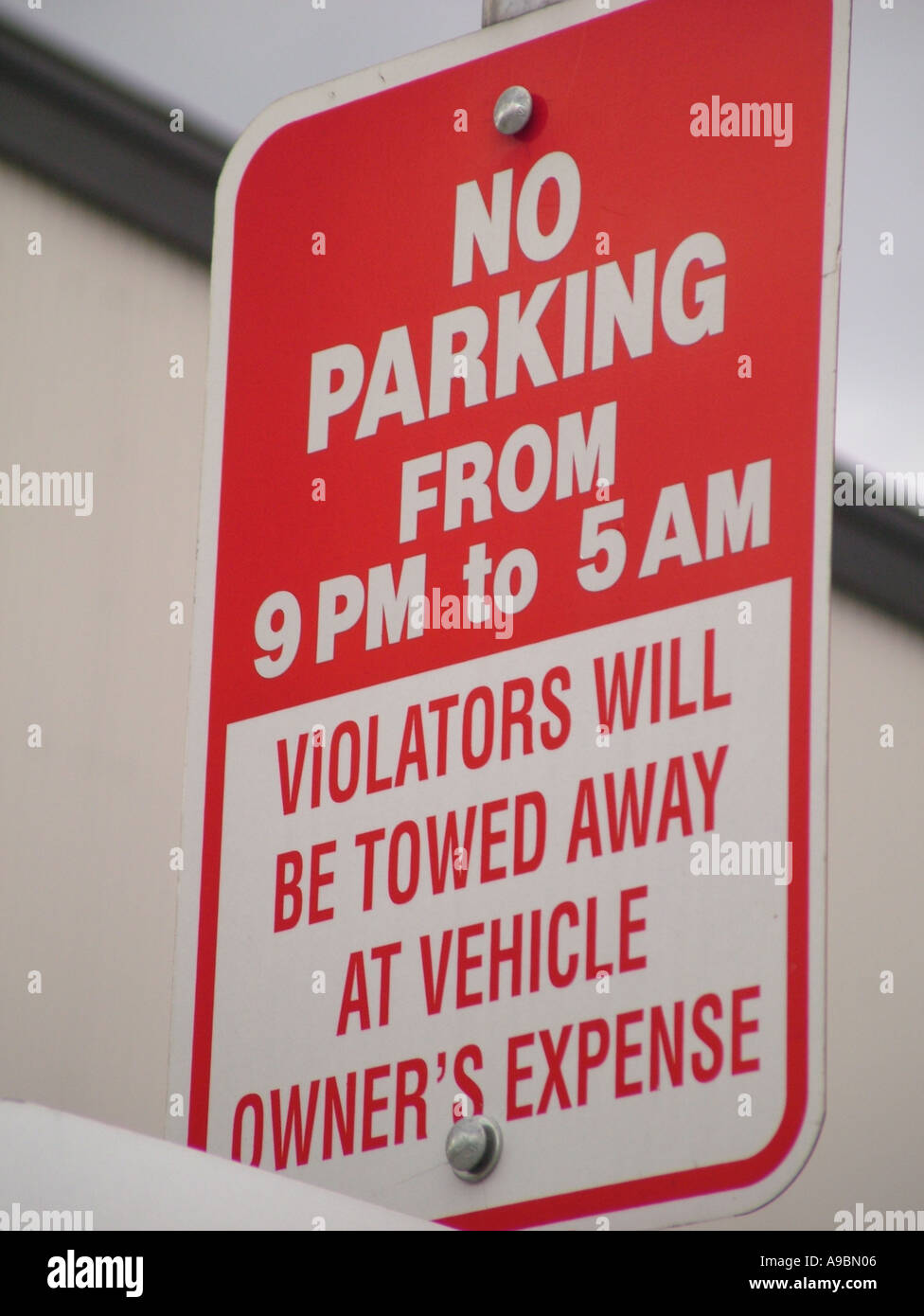 AJD42642, road sign, No Parking, tow zone sign Stock Photo - Alamy