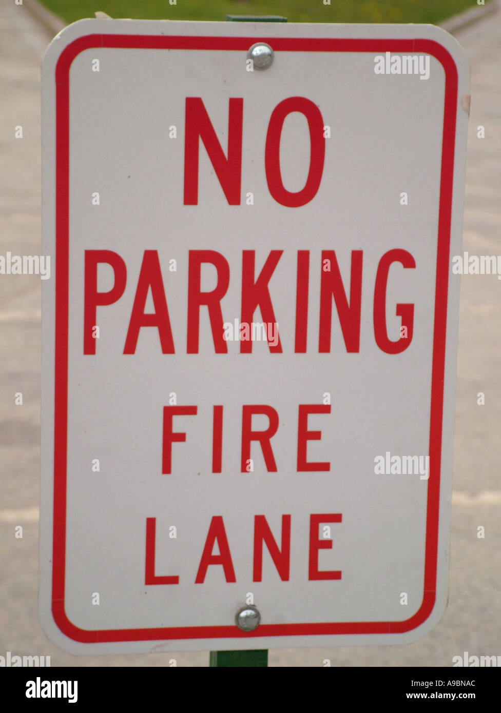 Fire lane hi-res stock photography and images - Alamy