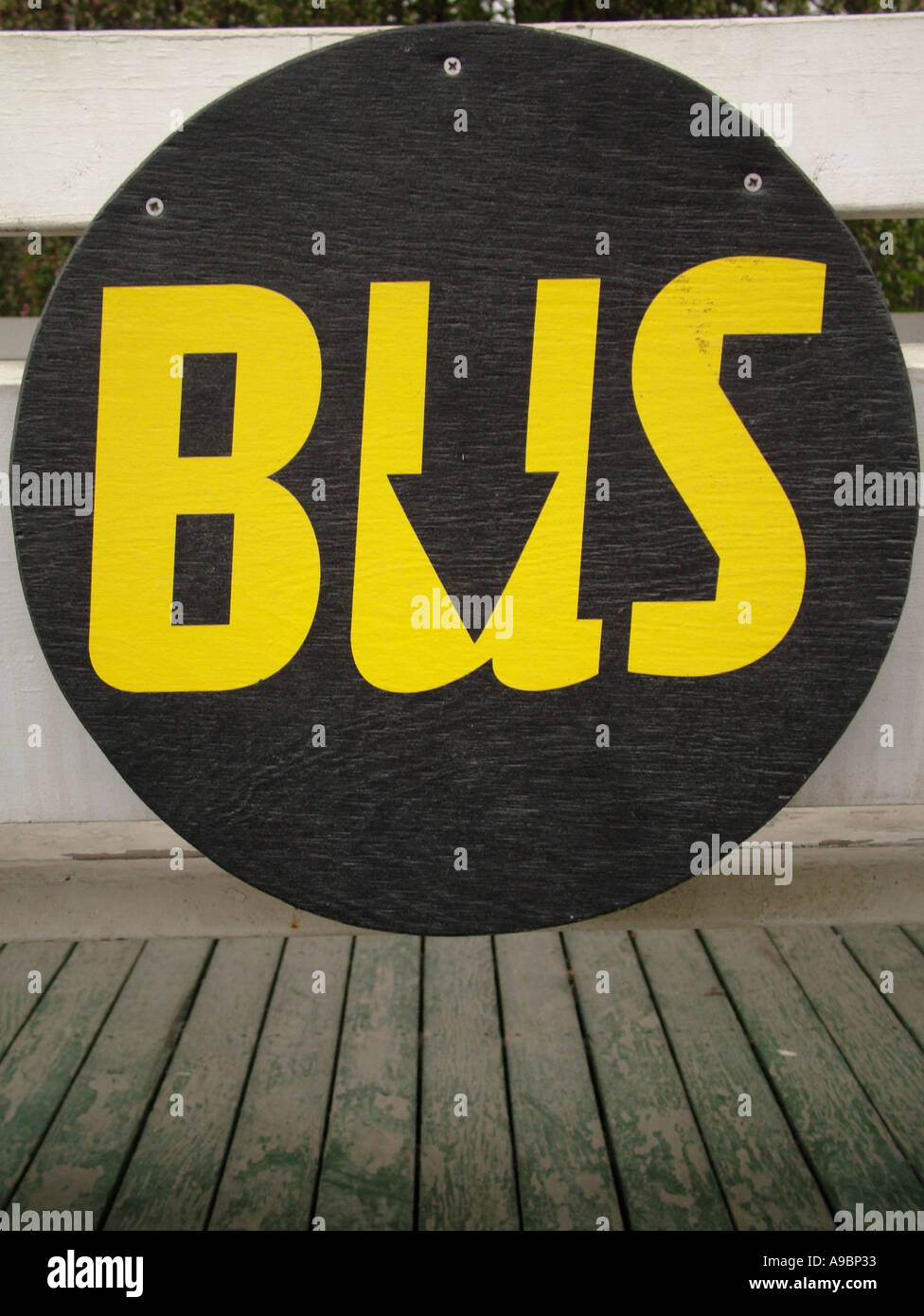 Bus loading sign hi-res stock photography and images - Alamy