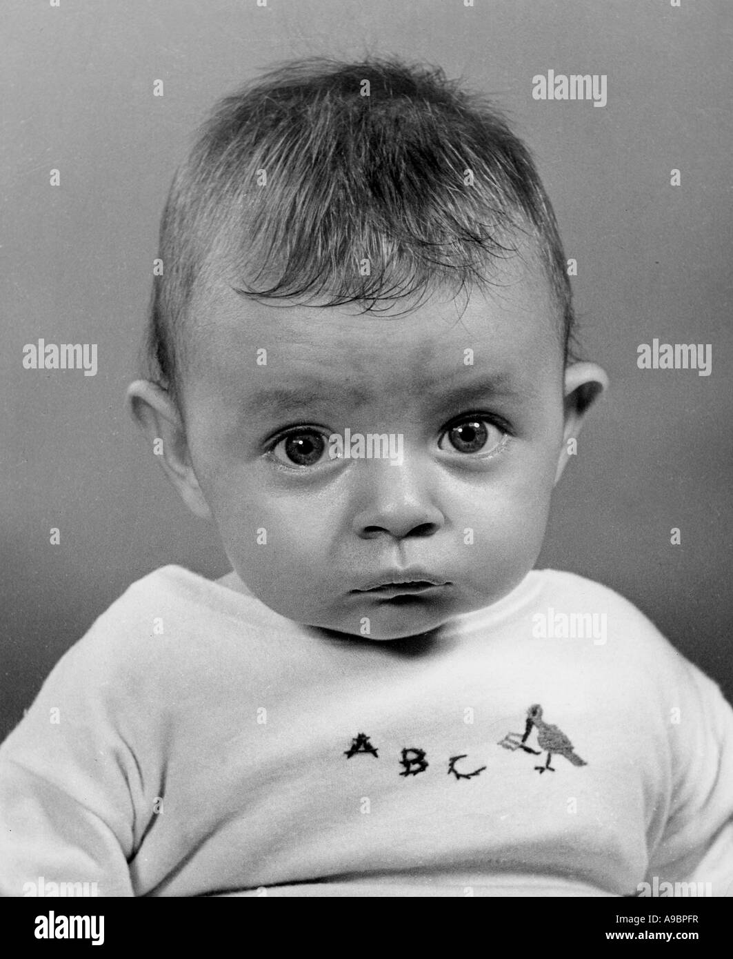 Questioning puzzled hi-res stock photography and images - Alamy