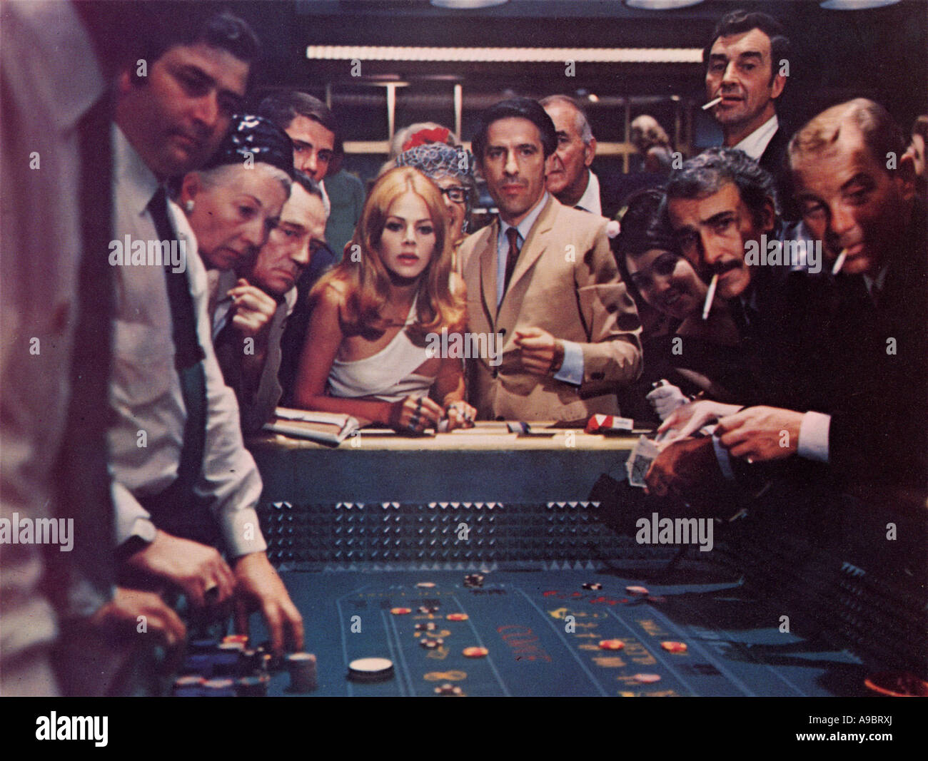 MACHINE GUN McCAIN - 1970 Euroatlantica/Columbia film with Britt Ekland ...