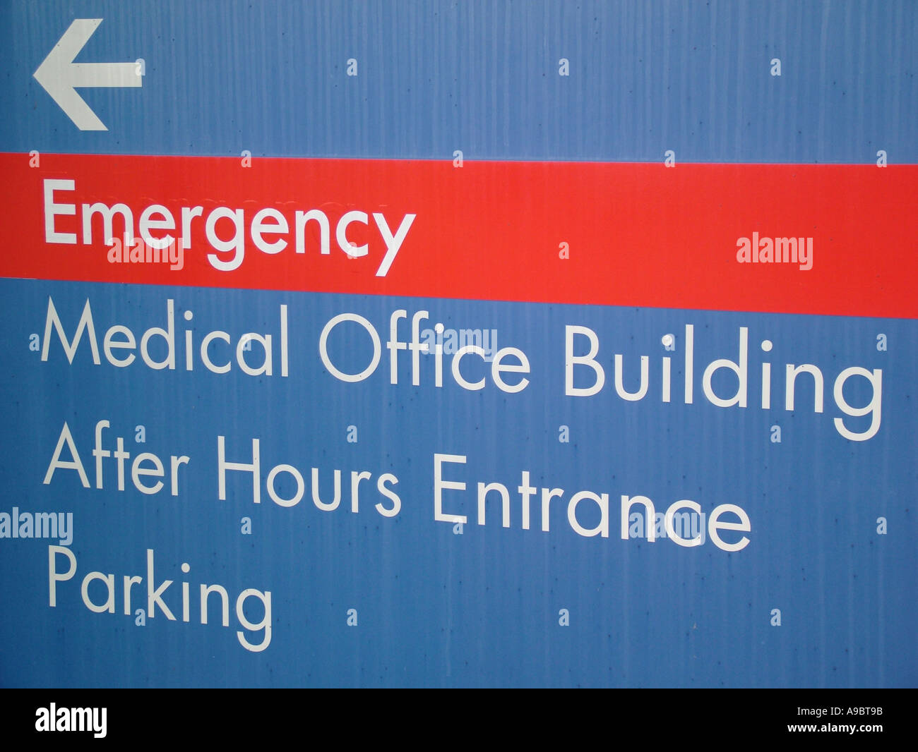 AJD42808, hospital sign, Emergency Stock Photo - Alamy