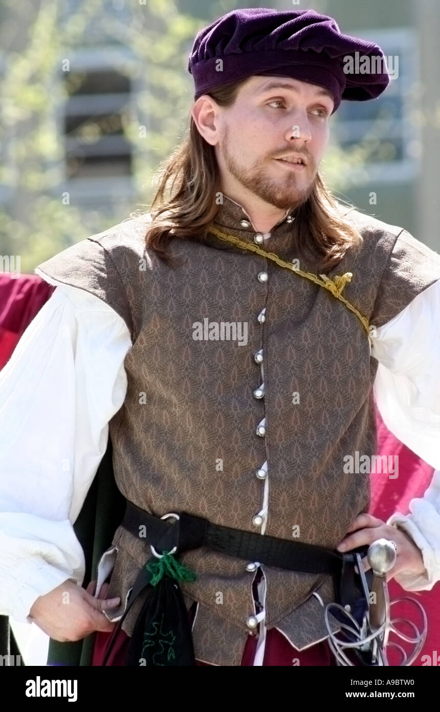 Elizabethan Actor High Resolution Stock Photography and Images - Alamy