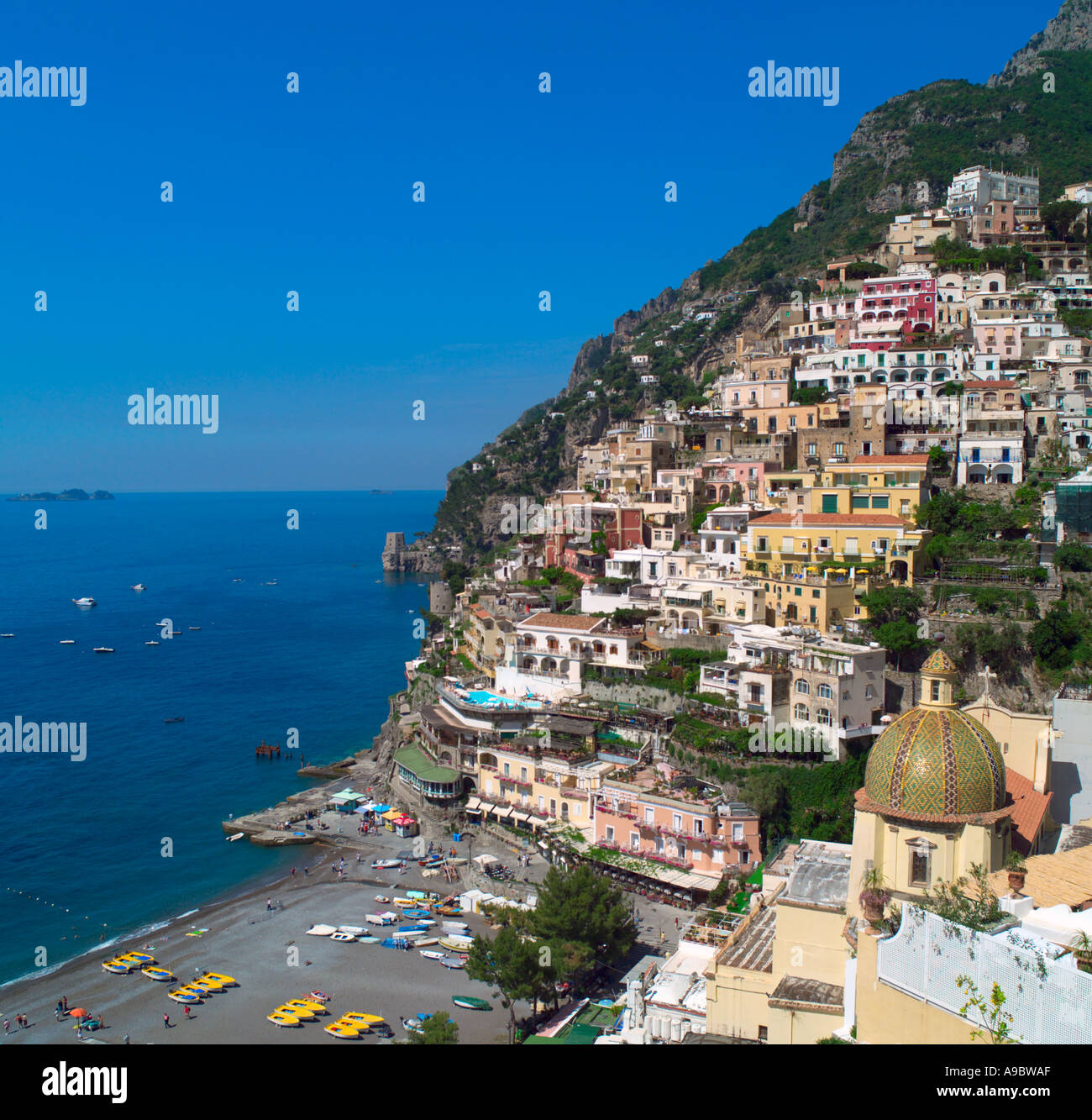 Colourful houses cliff positano hi-res stock photography and images - Alamy