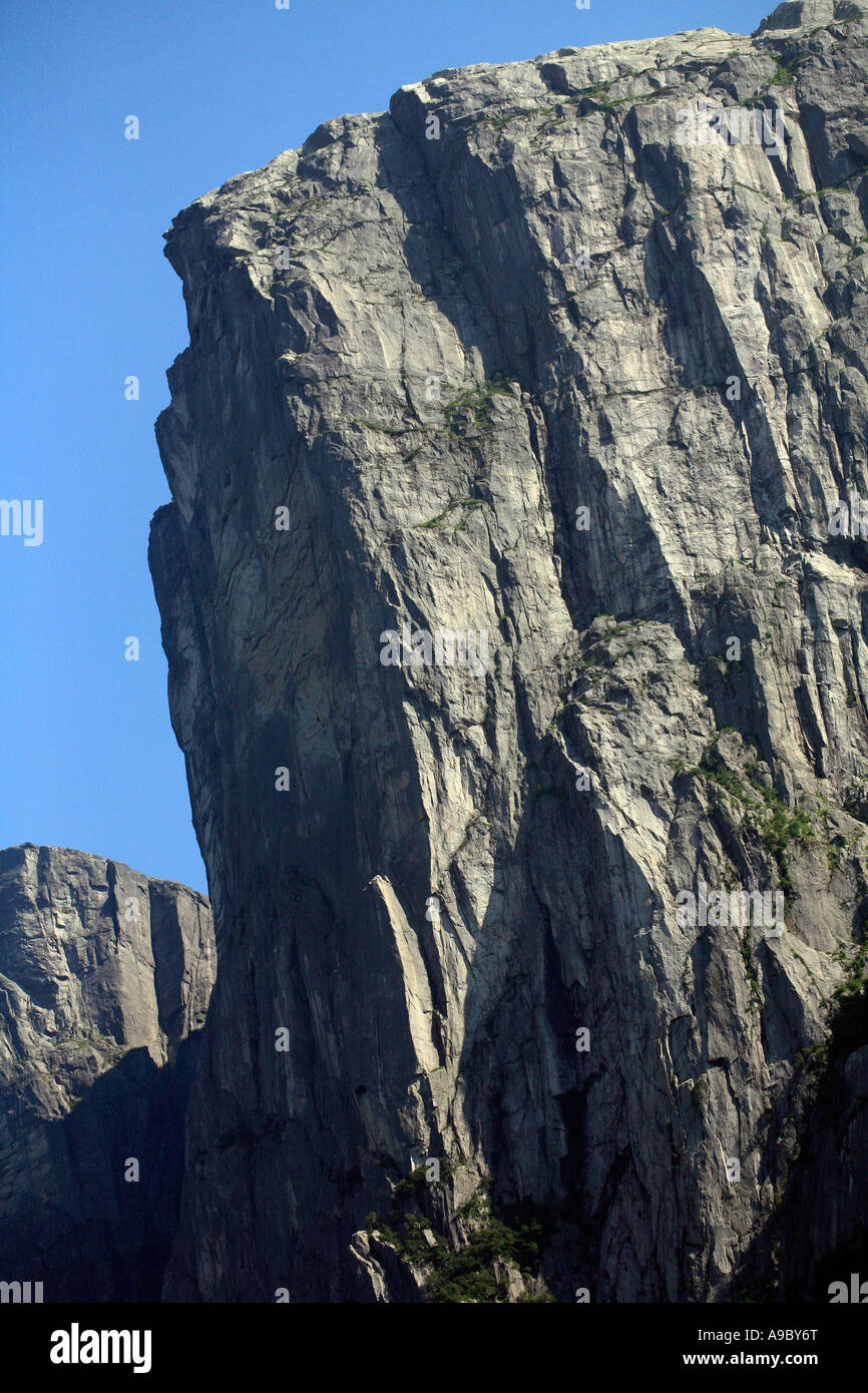 Huge cliff hi-res stock photography and images - Alamy