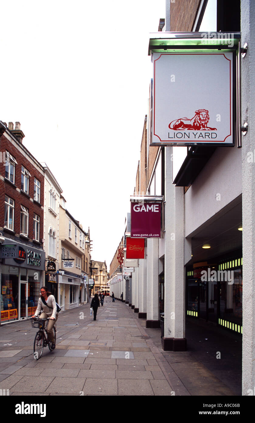 Lion Yard shopping centre Cambridge Stock Photo - Alamy
