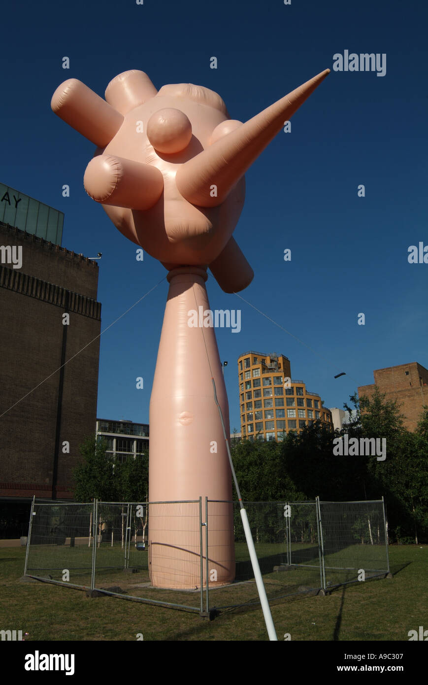 Daddies Bighead (2003) Temporary Inflatable sculpture at Tate Modern ...
