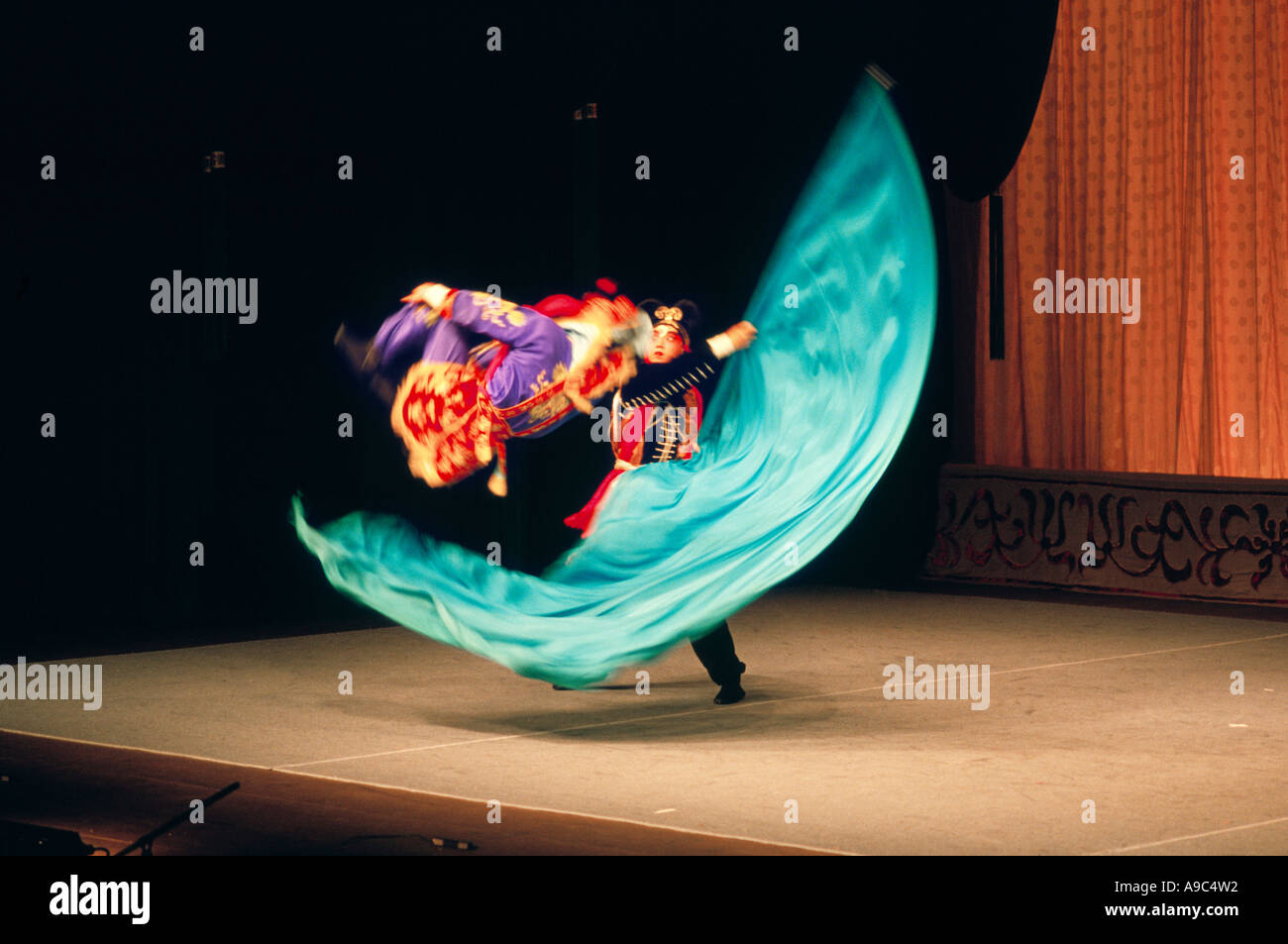 Front stage performance peking opera Stock Photo - Alamy