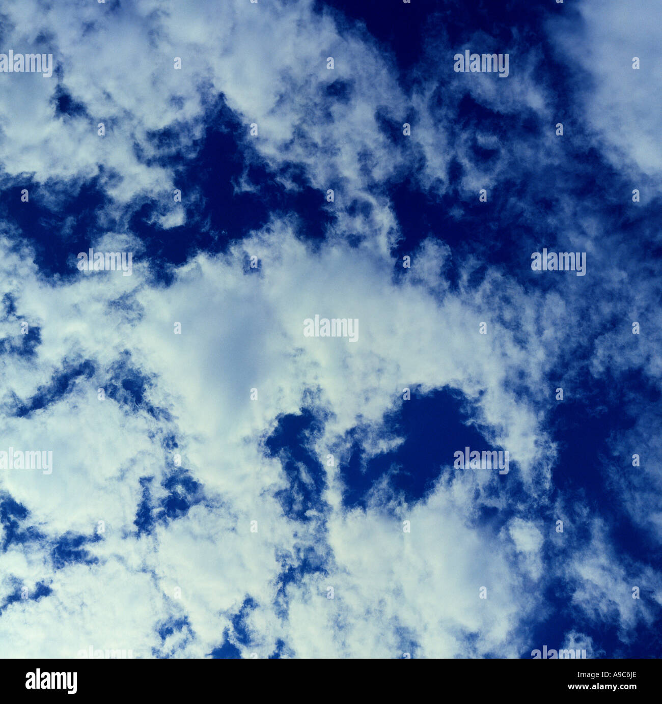 Patchy clouds and sun hi-res stock photography and images - Alamy