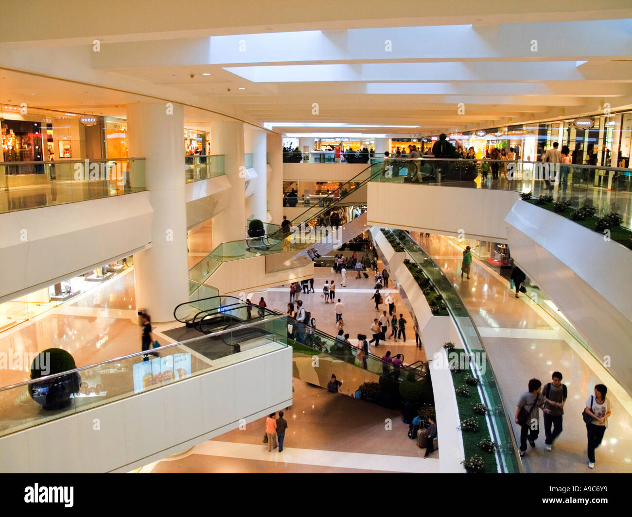 China Hong Kong Pacific Place shopping mall Stock Photo - Alamy