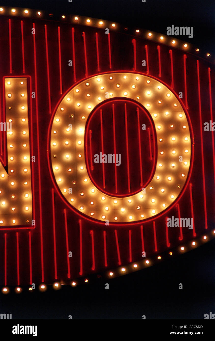 Alphabet o neon hi-res stock photography and images - Alamy
