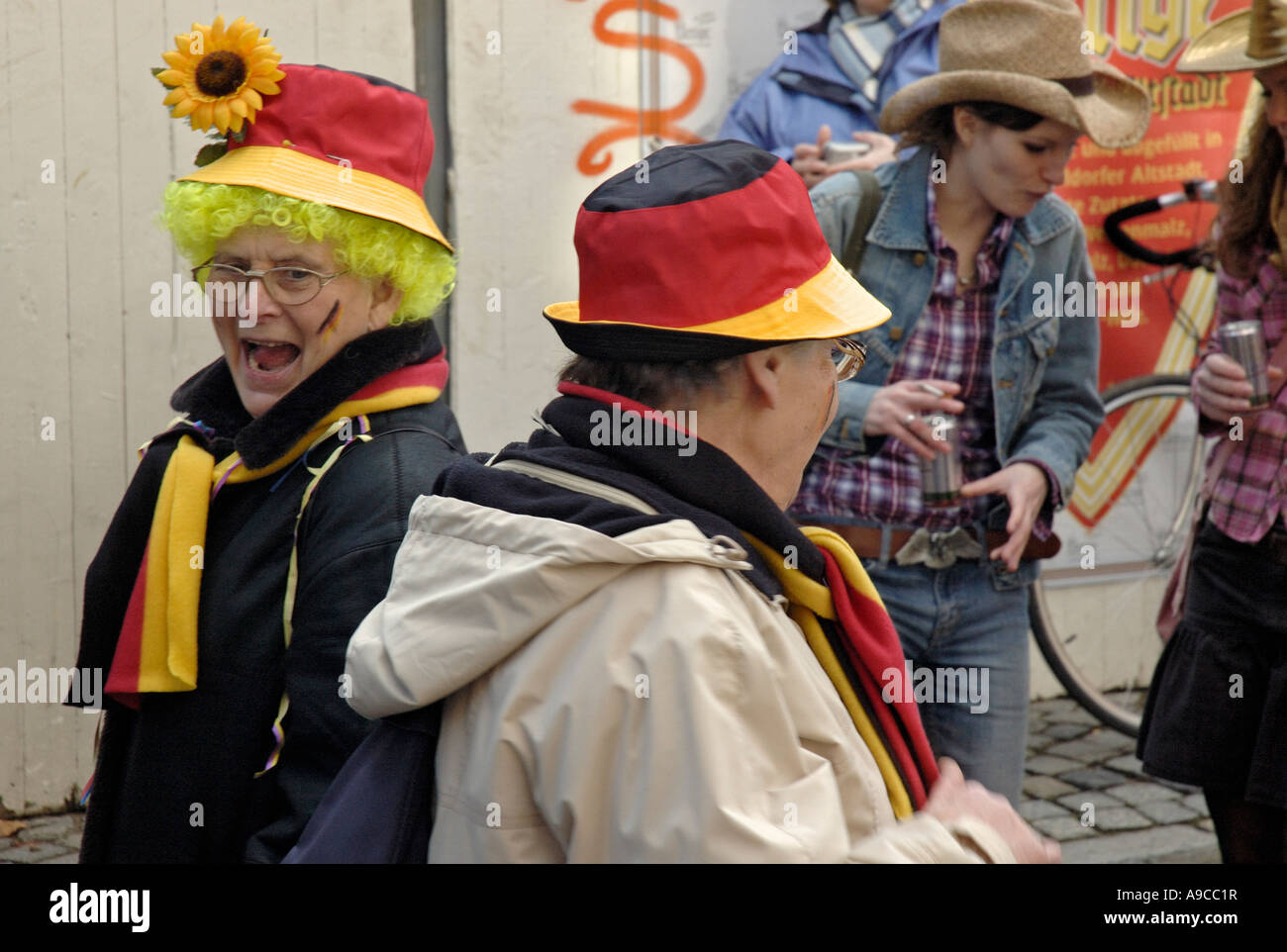 Seniors having fun hi-res stock photography and images - Alamy