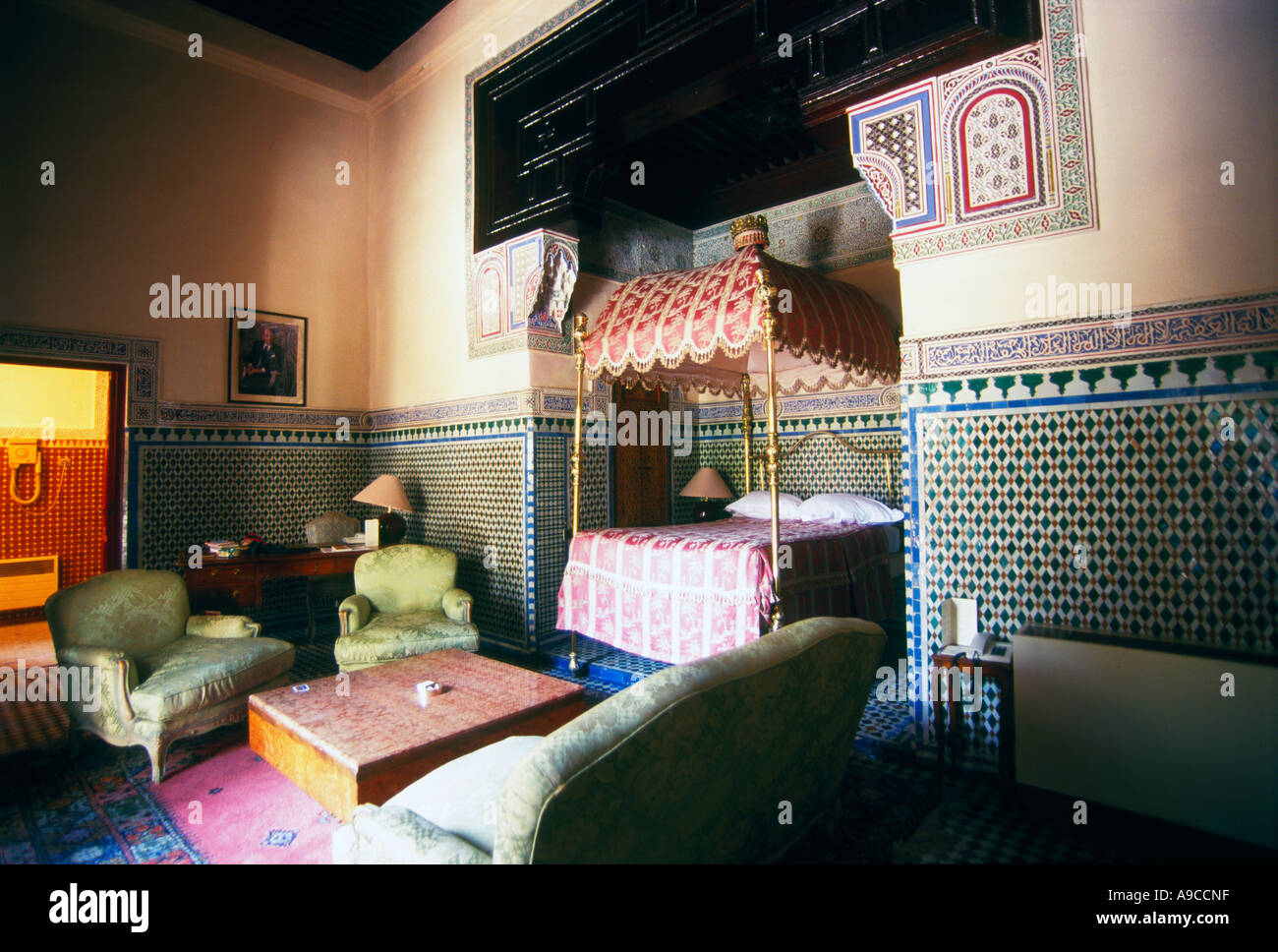 Royal lodge interior hi-res stock photography and images - Alamy