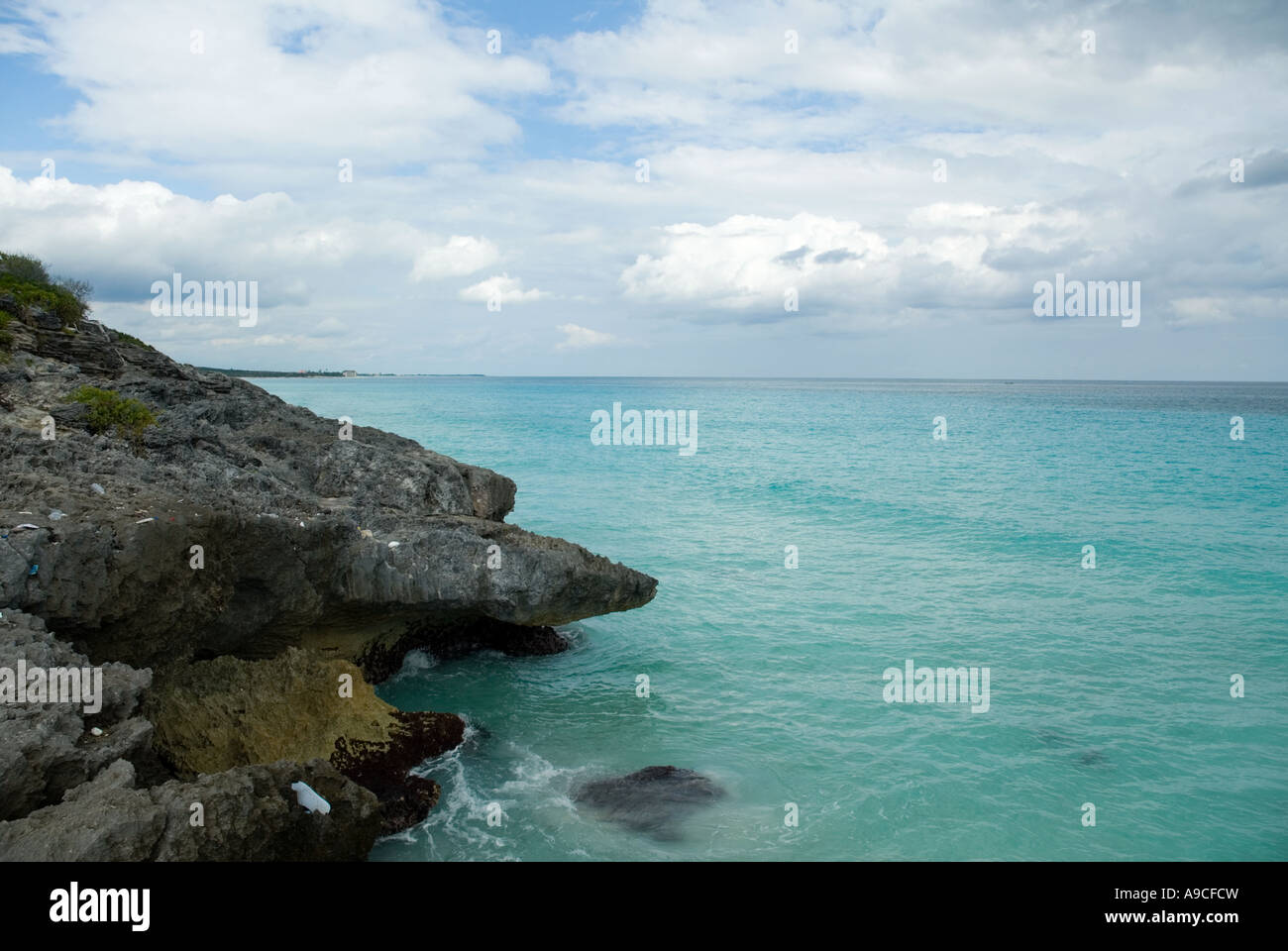 Tulum Caribbean crystal water Stock Photo - Alamy