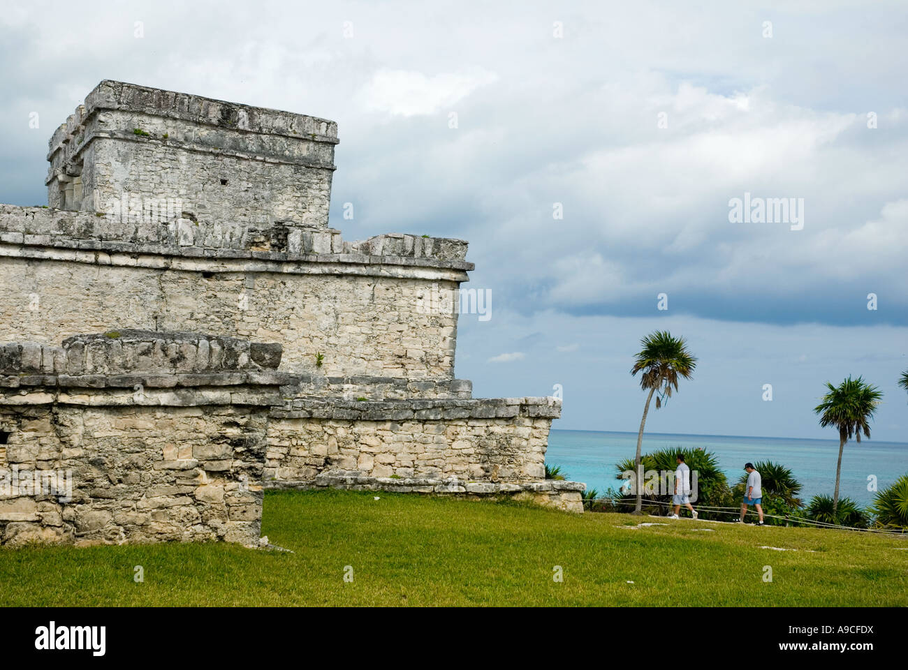 Tulum Caribbean ruins Stock Photo - Alamy