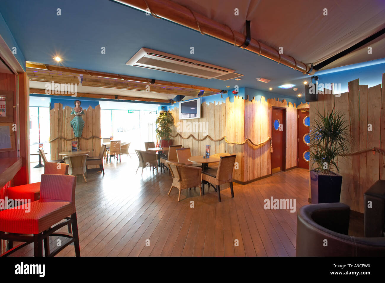 The Liner Hotel bar tables Stock Photo - Alamy