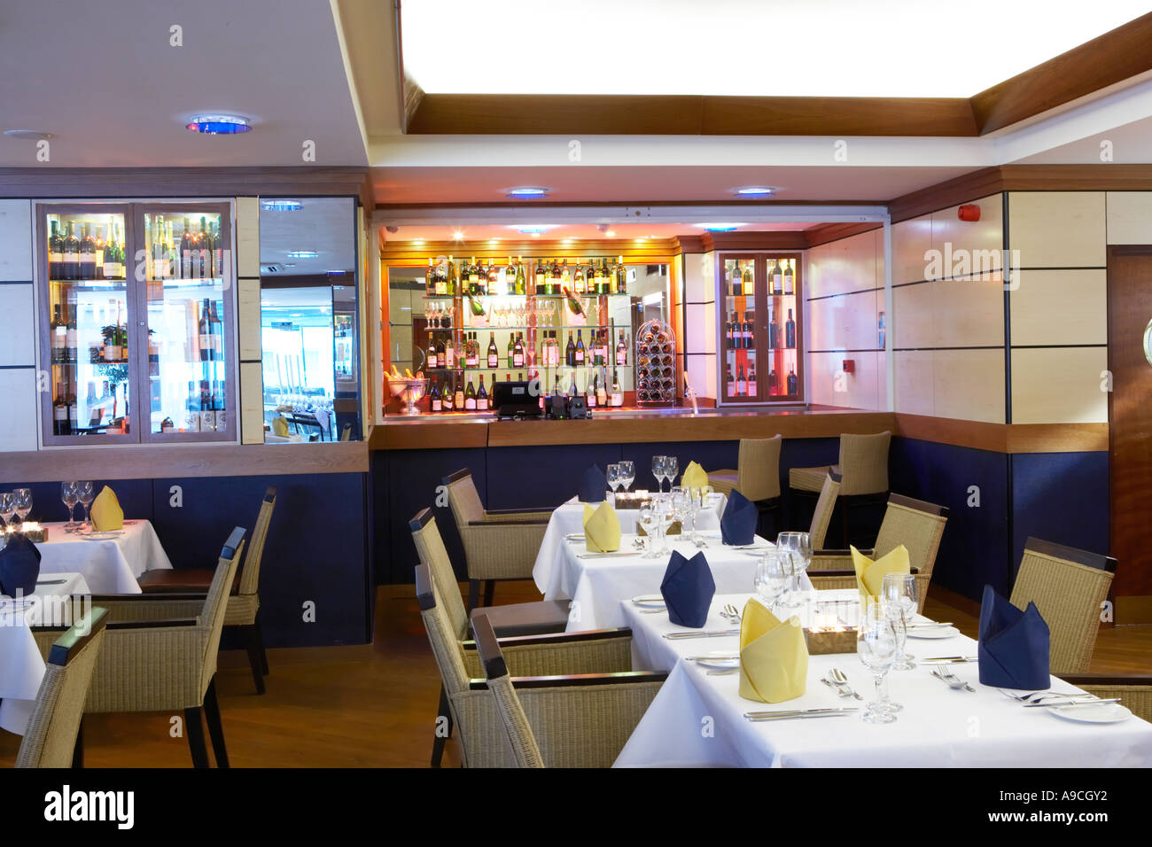 Bog garden liner hi-res stock photography and images - Alamy