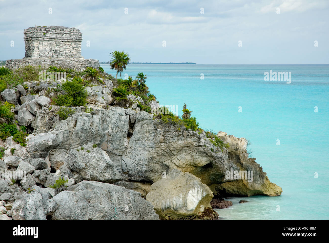 Tulum caribbean ruins Stock Photo - Alamy