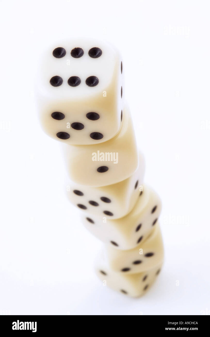 6 dice hi-res stock photography and images - Alamy