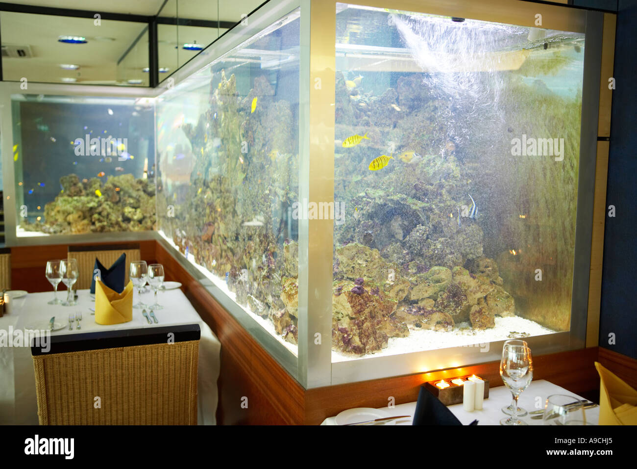 Farmyard restaurant hi-res stock photography and images - Alamy