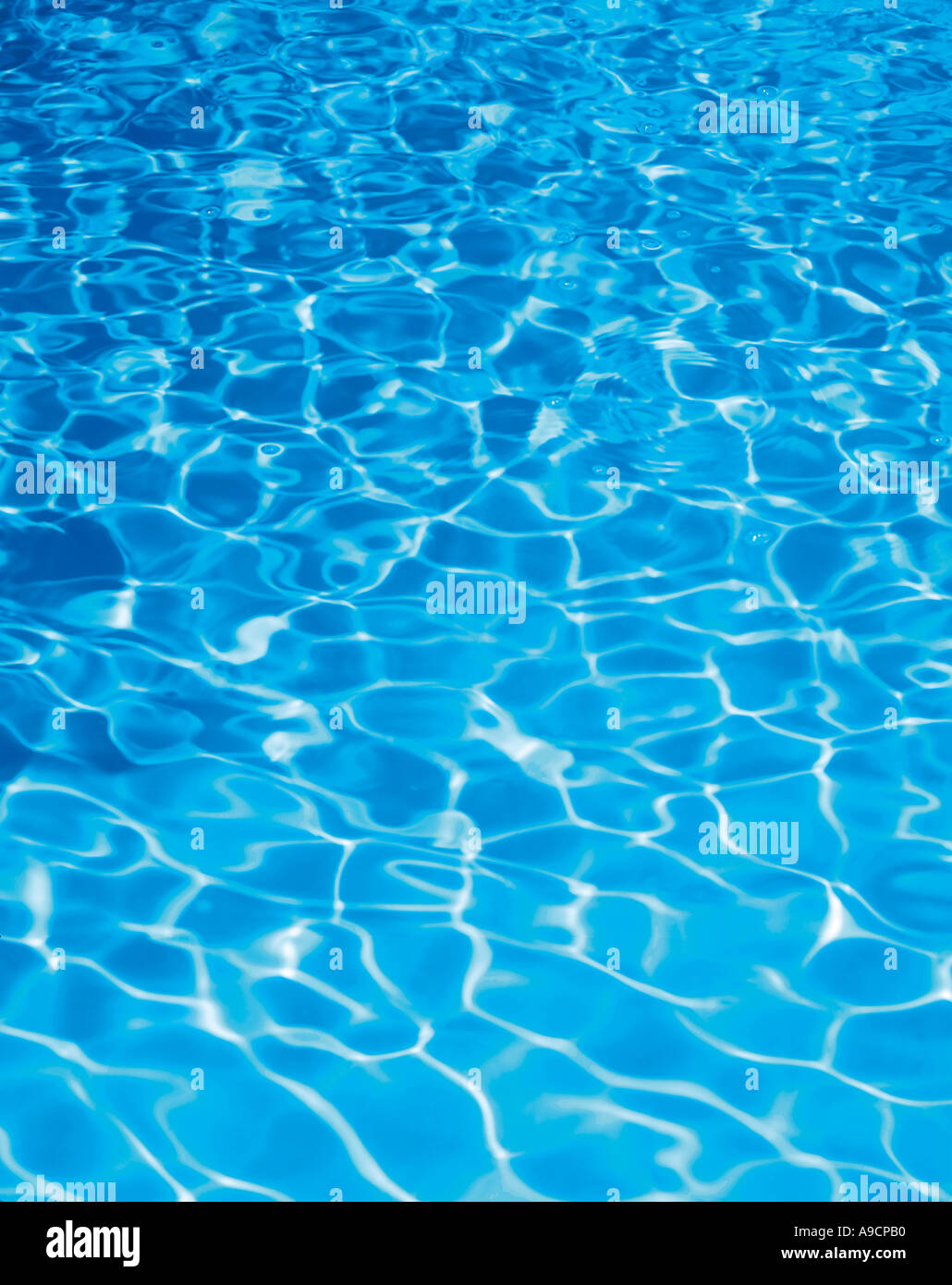 Water sparkling close up close ups hi-res stock photography and images ...