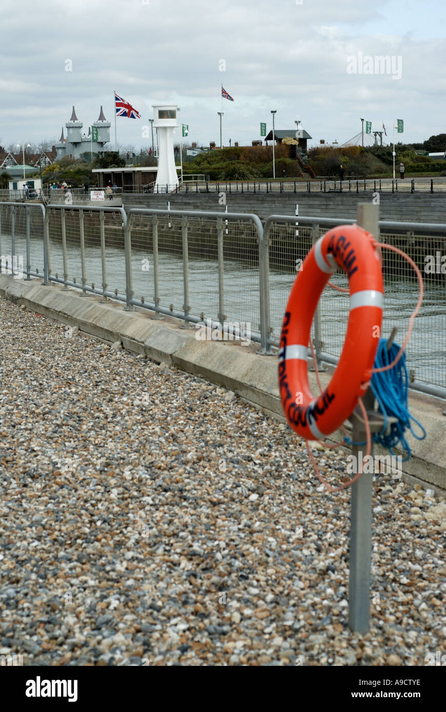 Lighthouse at littlehampton hi-res stock photography and images - Alamy