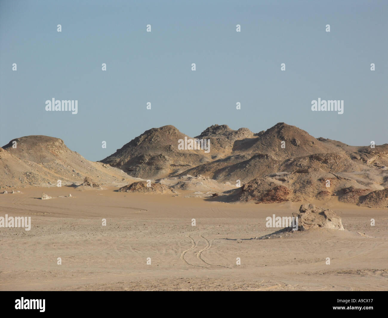 Western Desert Egypt south west of Cairo Stock Photo - Alamy