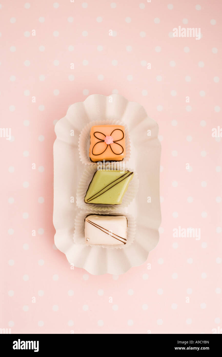Petit fours plate food hi-res stock photography and images - Alamy