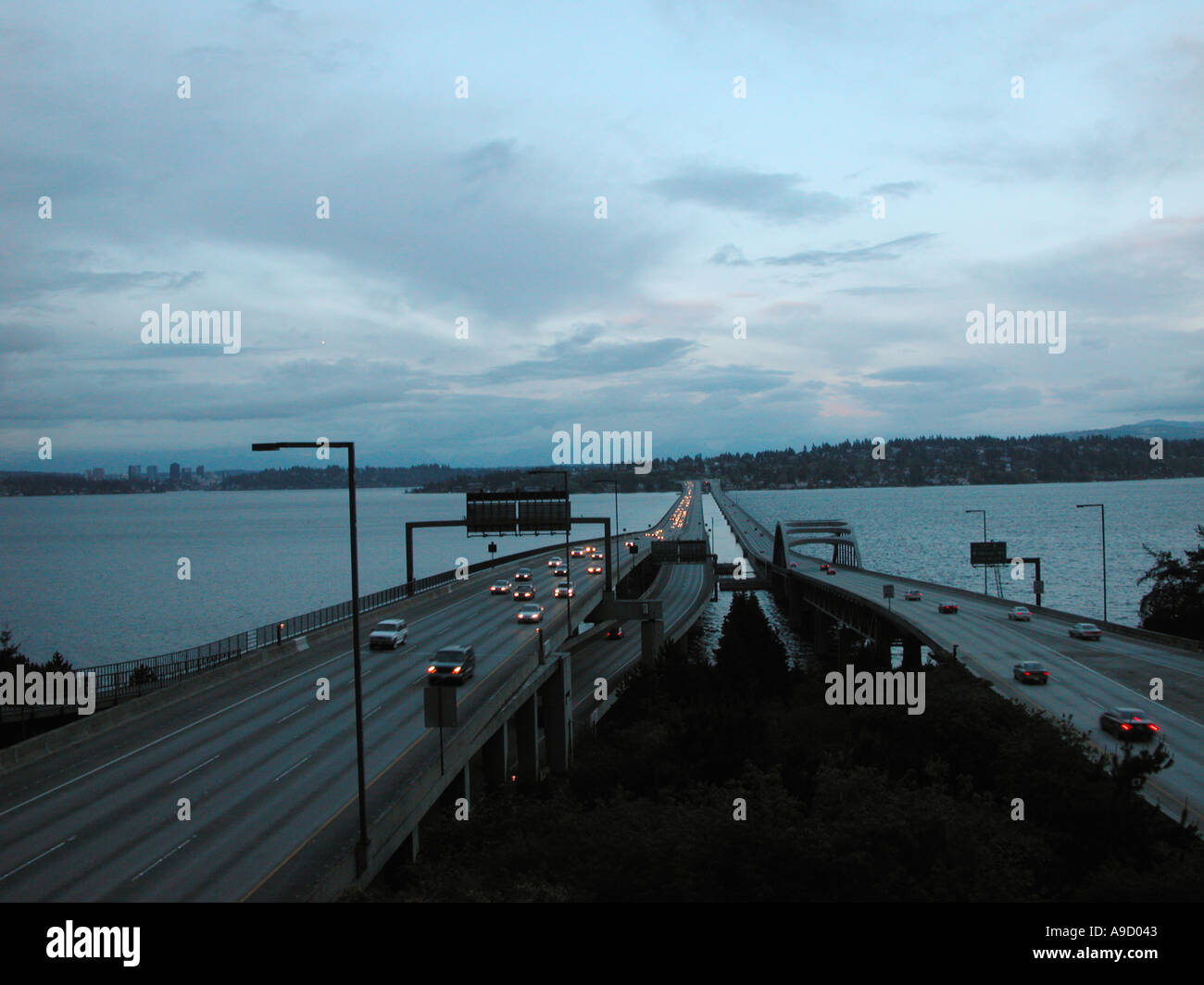 Floating expressway hi-res stock photography and images - Alamy